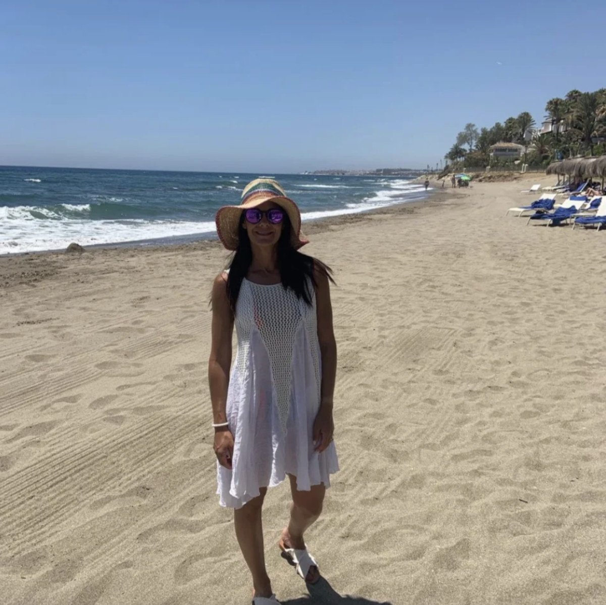 Tracy Wolfson Turns Heads With Swimsuit Photo At 49 - The Spun