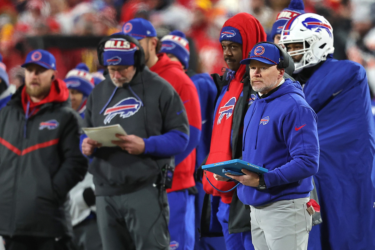 Jim Nantz Made 'Huge Blunder' During The AFC Championship Game - The Spun