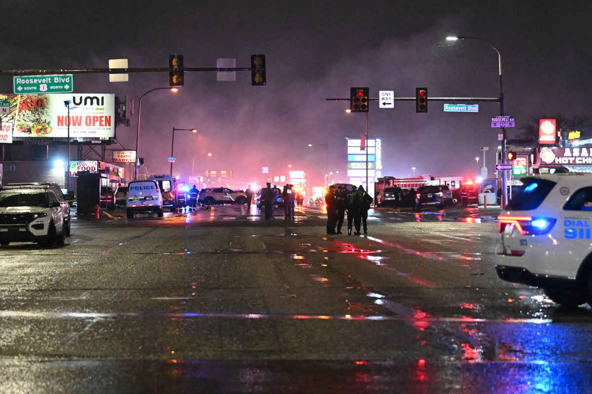 FAA Releases Statement On Philadelphia Plane Crash - The Spun