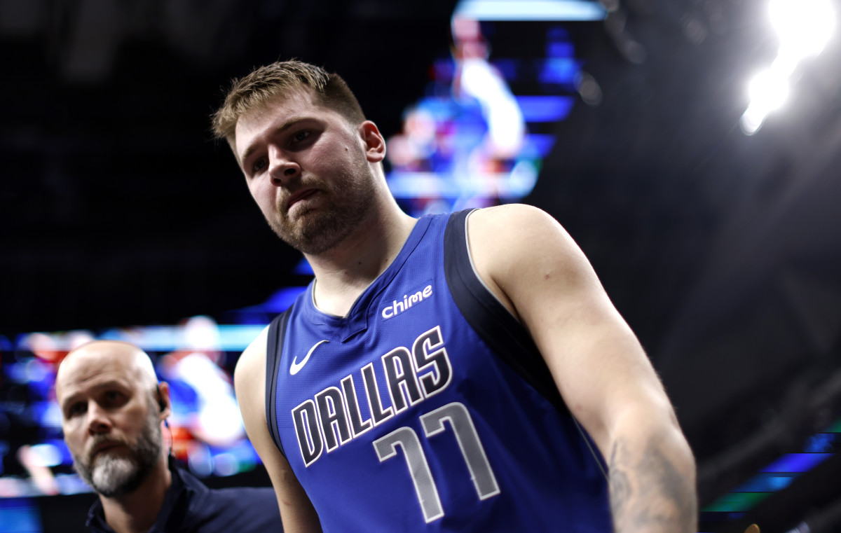 Dallas Mavericks Coach Leaves Team After Luka Doncic Trade - The Spun Dallas Mavericks Coach Leaves Team After Luka Doncic Trade - The Spun