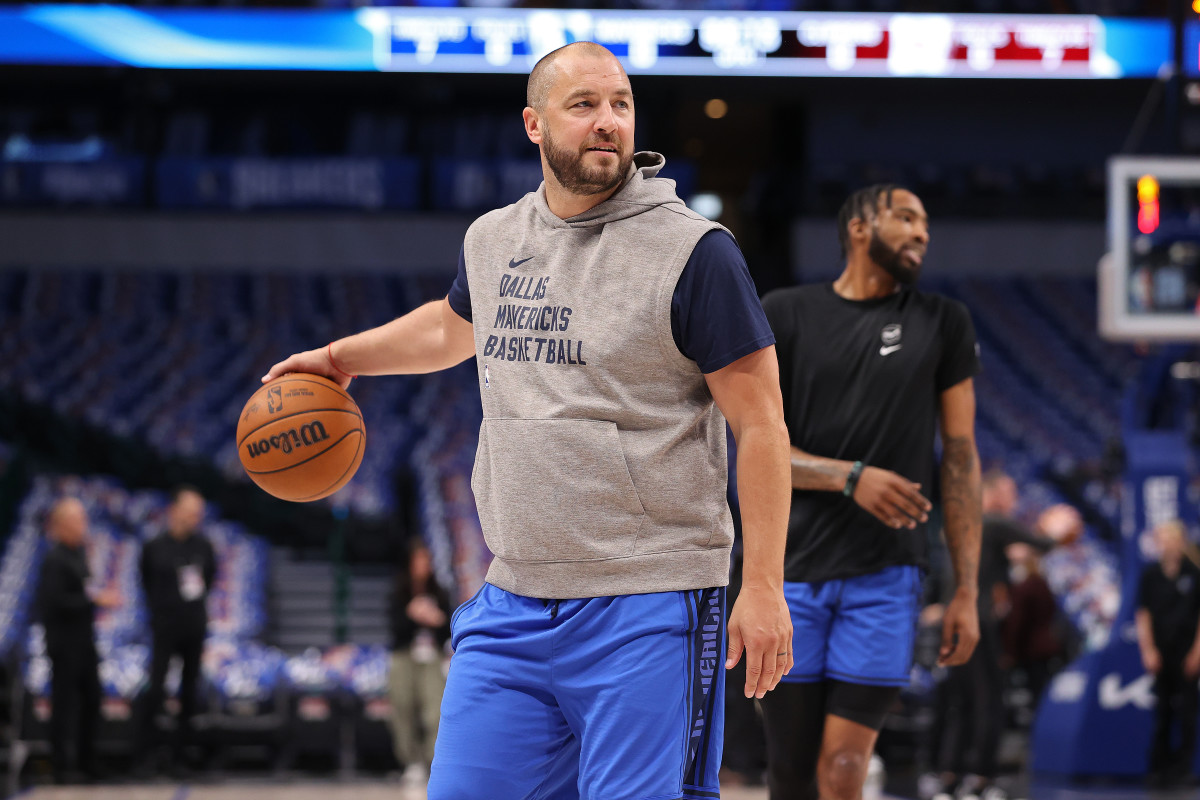 Dallas Mavericks Coach Leaves Team After Luka Doncic Trade - The Spun Dallas Mavericks Coach Leaves Team After Luka Doncic Trade - The Spun