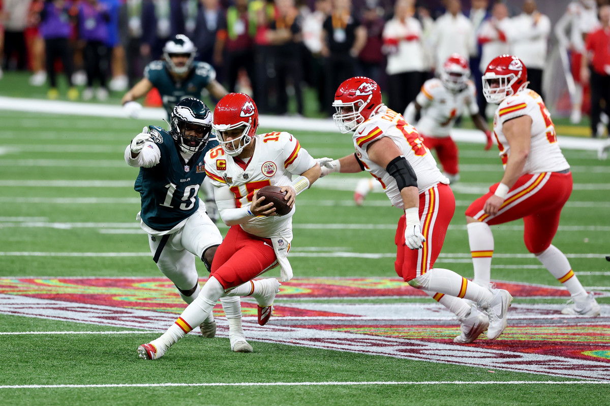 Patrick Mahomes Passed Tom Brady In Unfortunate Super Bowl Stat - The Spun