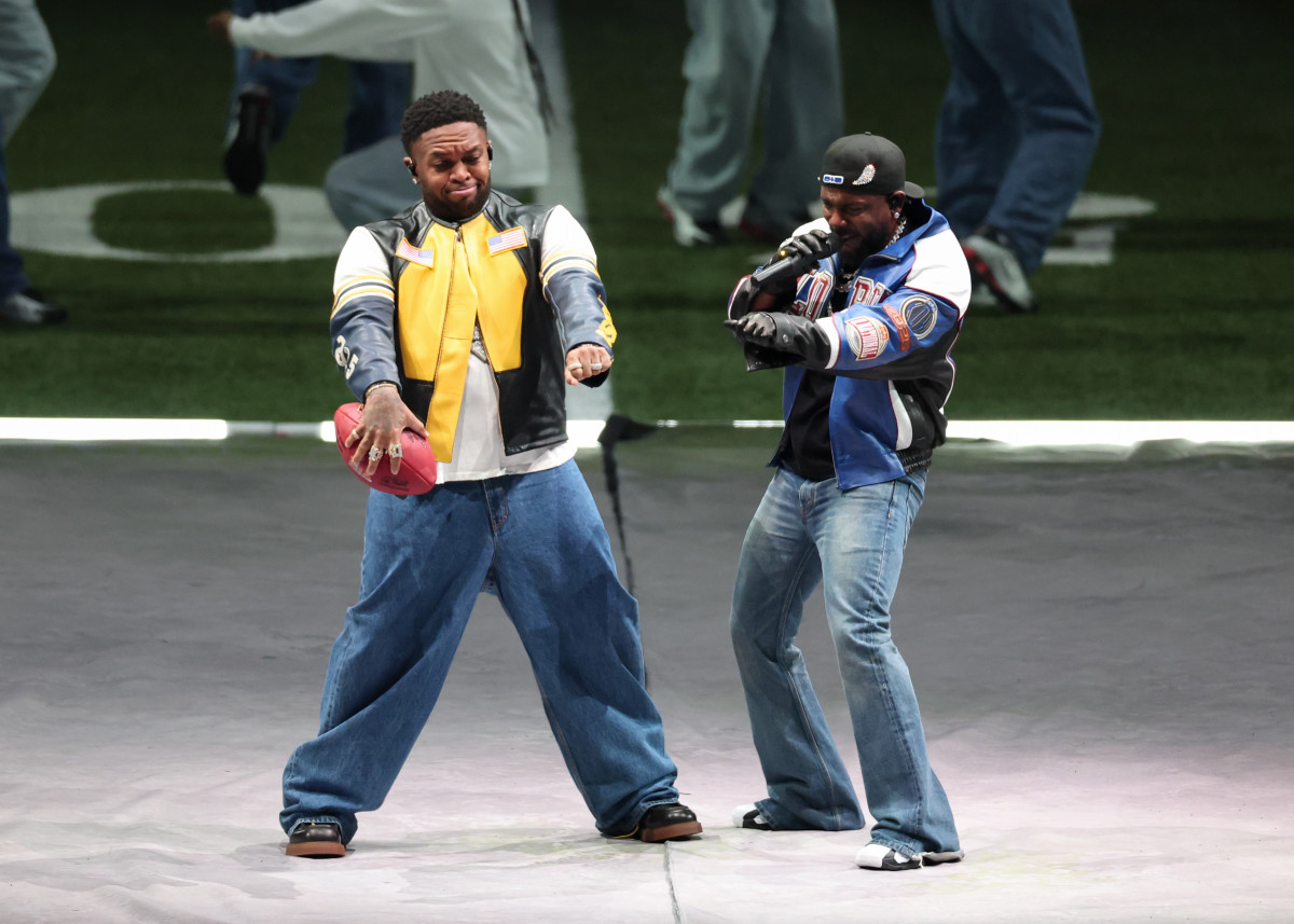 NFL Employee Announces Super Bowl Halftime Show Change - The Spun