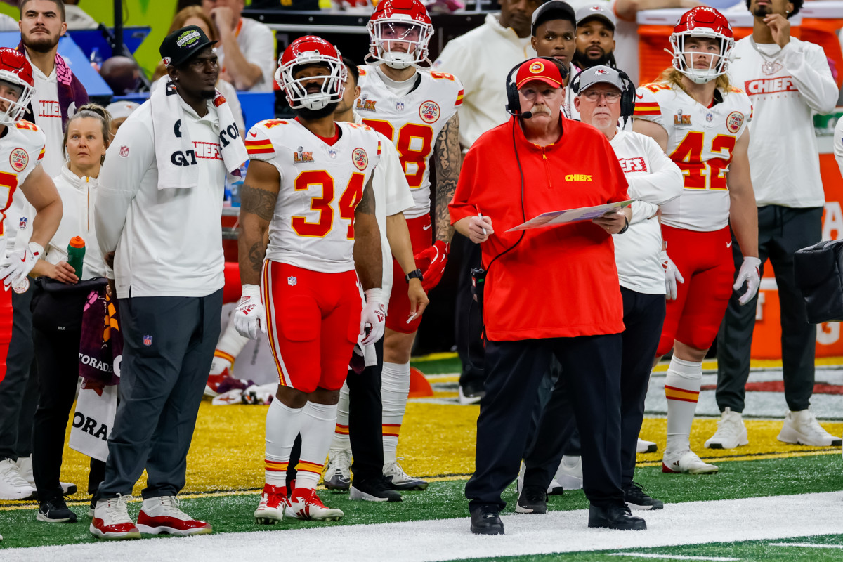 Mics Caught What Chiefs Players Said On Sideline Down 27-0 - The Spun