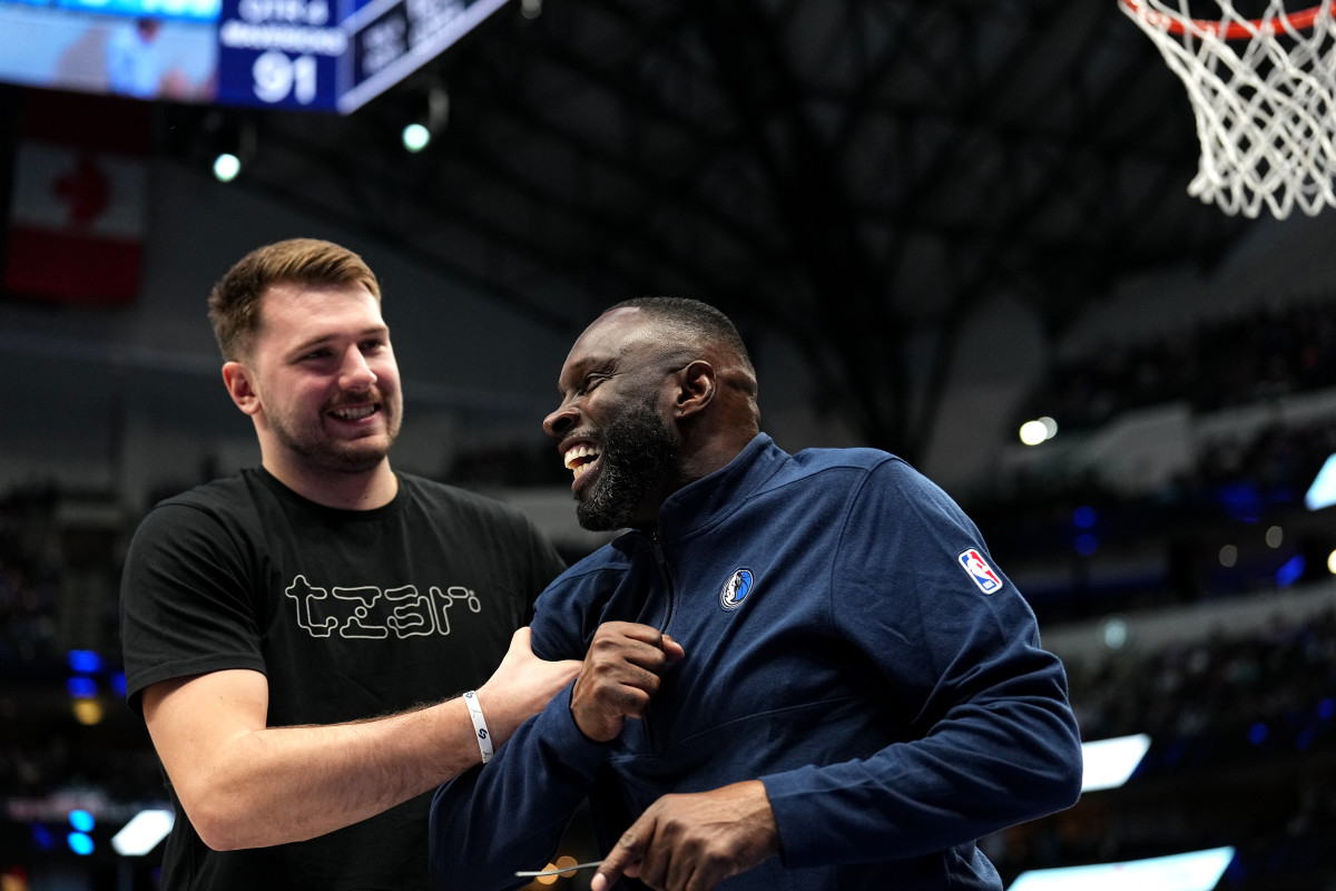 Dallas Mavericks Assistant Coach Arrested On Saturday Afternoon - The Spun