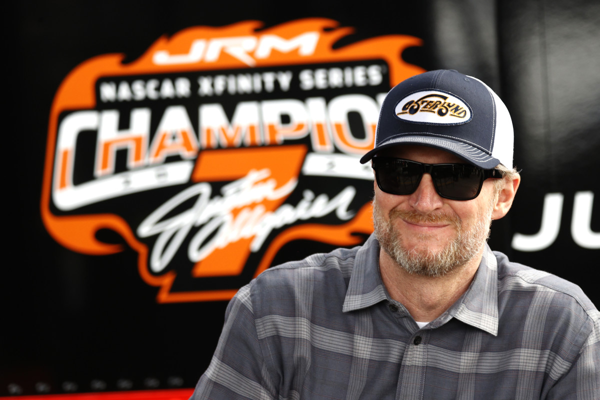 NASCAR Legend Dale Earnhardt Jr. Lands New Announcing Gig - The Spun
