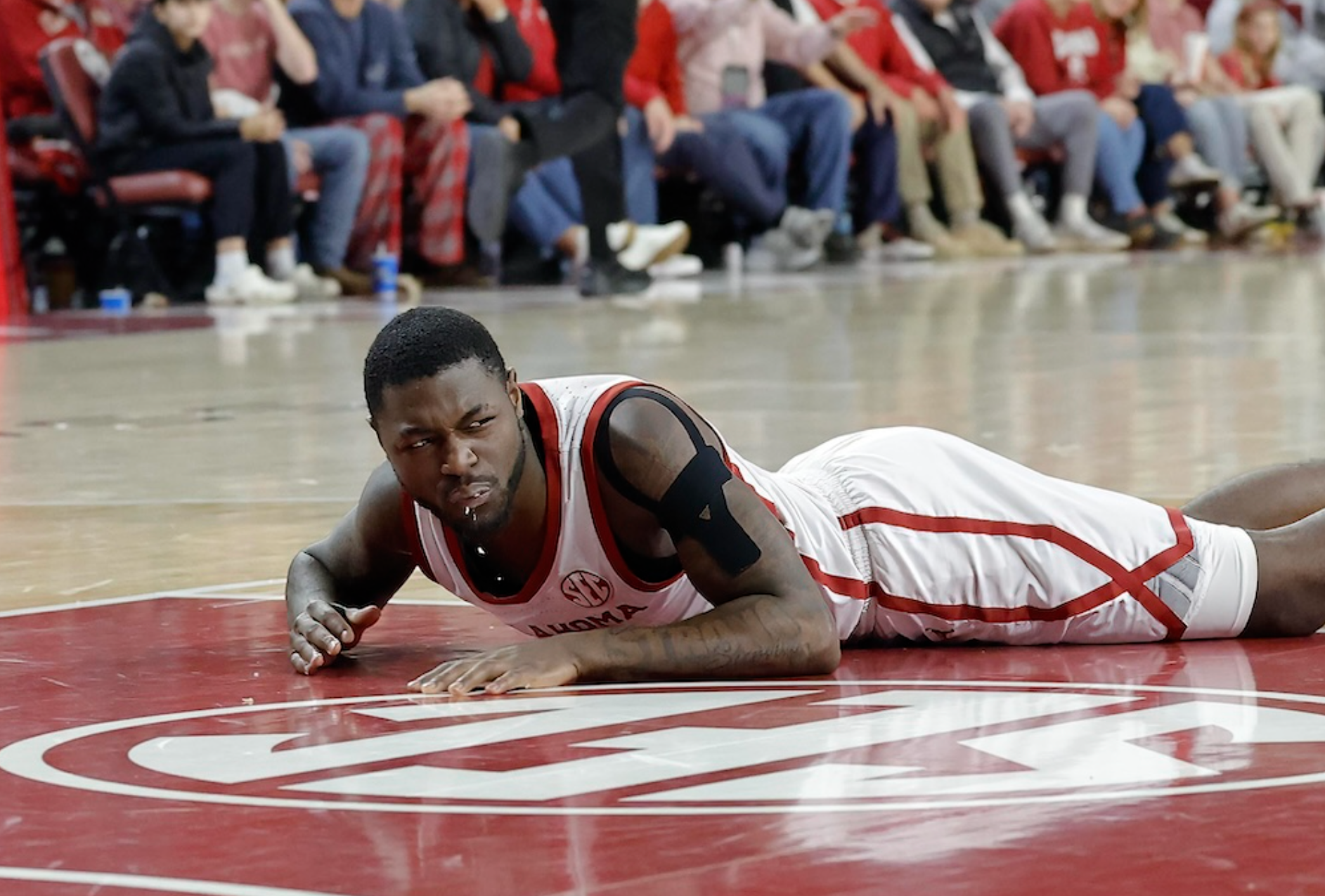 'All Heart' - Fans Praising Basketball Player Who Lost Teeth For Loose ...