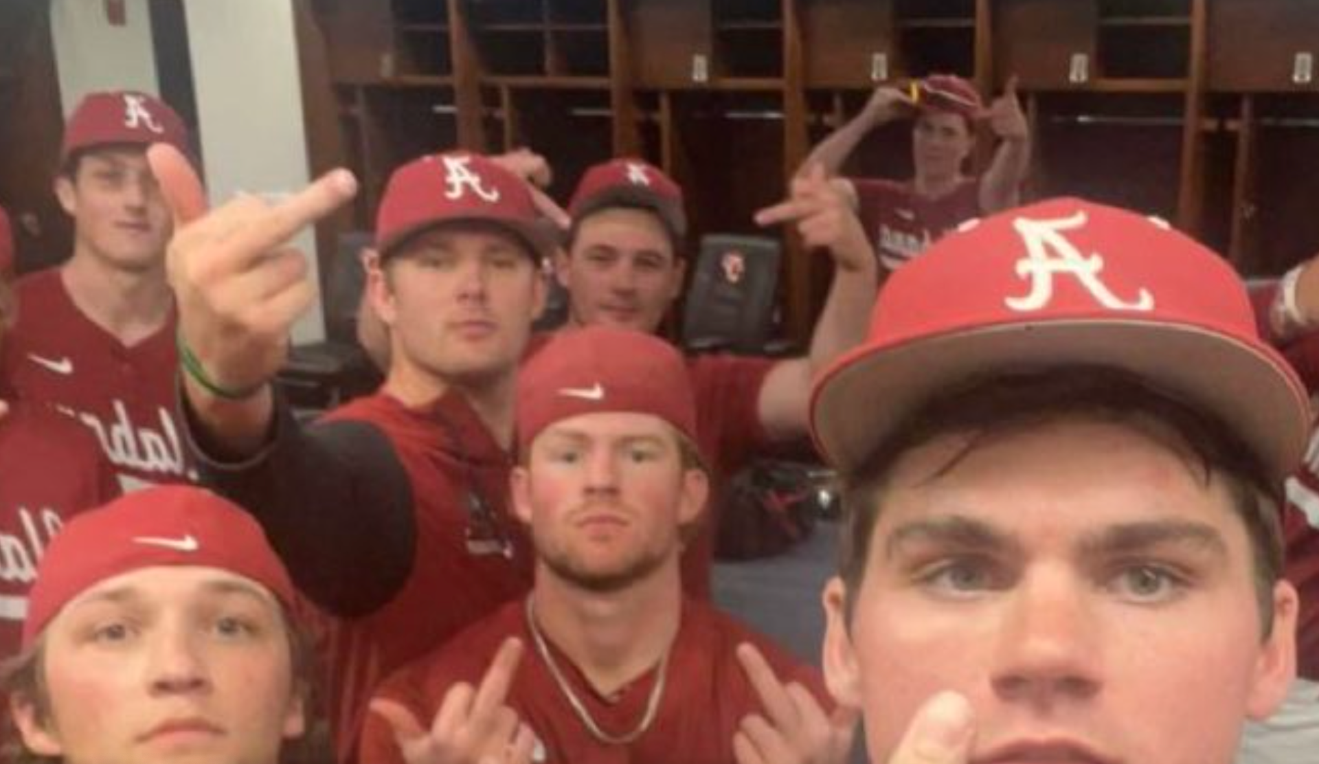 Look: Alabama Players Caught Taunting Ohio State - The Spun