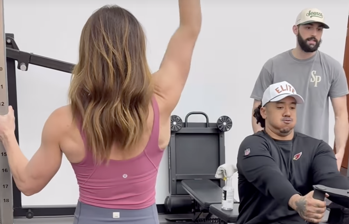 Danica Patrick Grabs Attention With Outfit At The Gym - The Spun