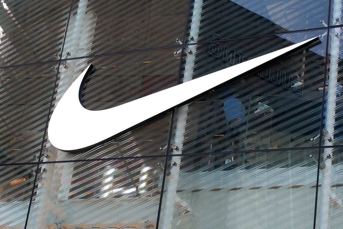 Nike Issues Apology For London Marathon Controversy - The Spun