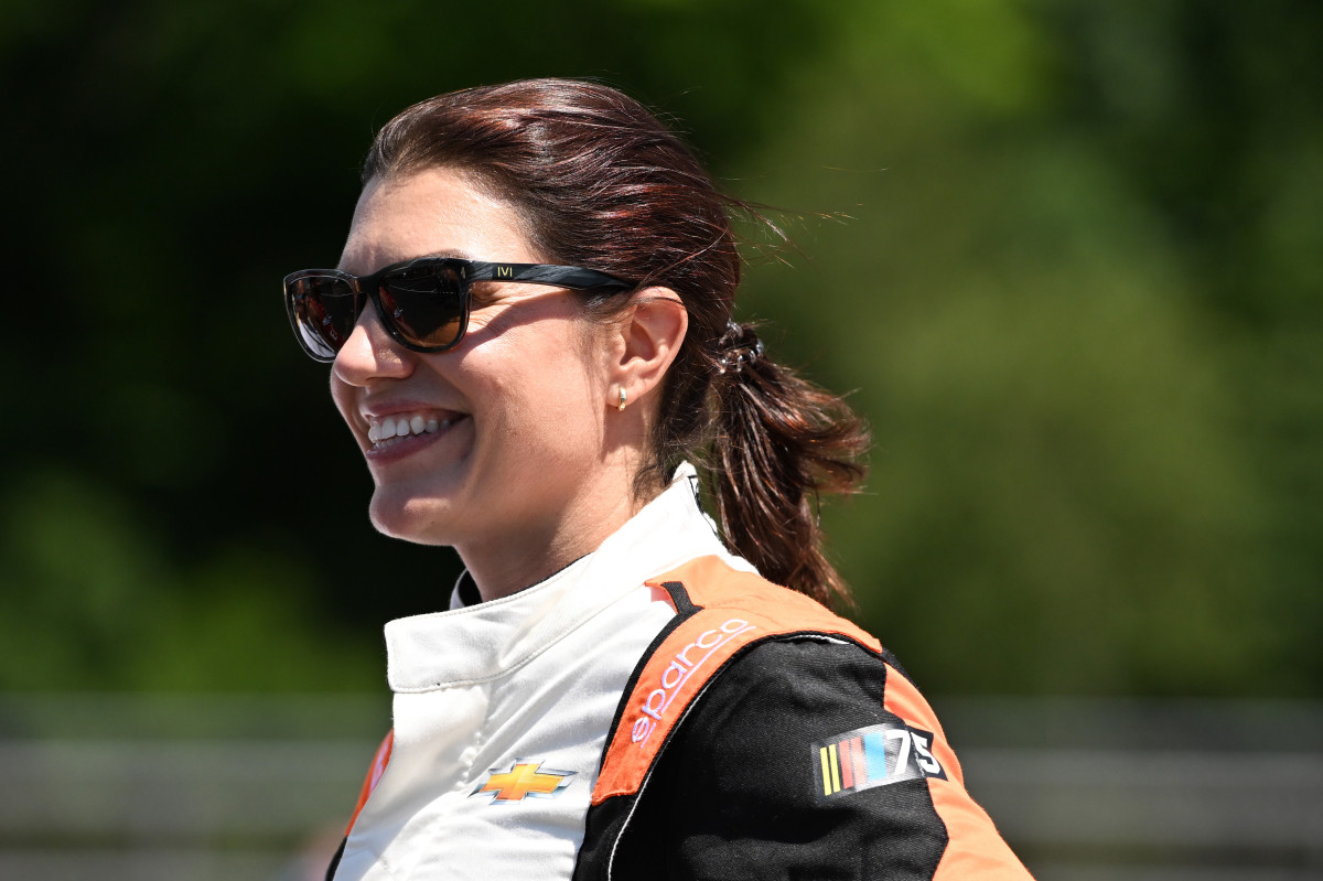 Female Driver Katherine Legge Makes NASCAR Sponsorship Announcement ...