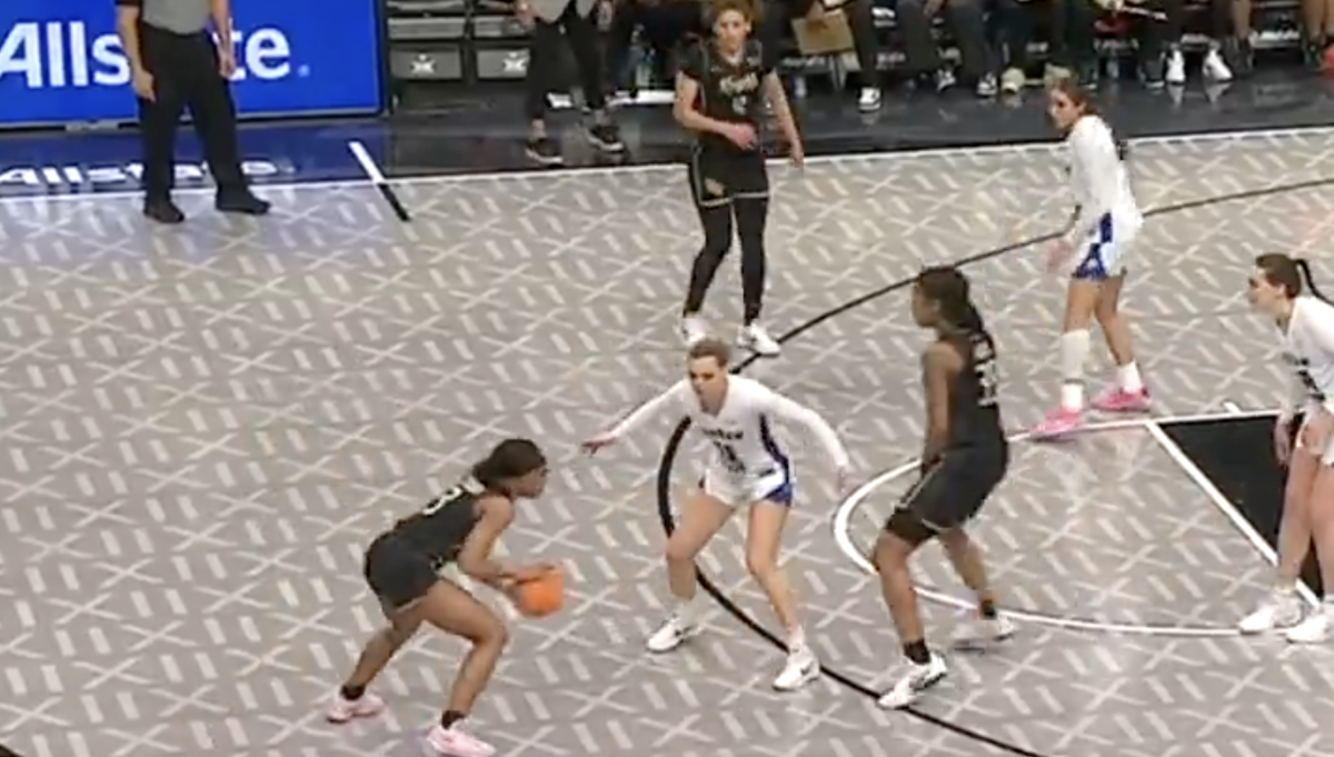 College Basketball Fans Are Disgusted By The Big 12 Tournament Court ...