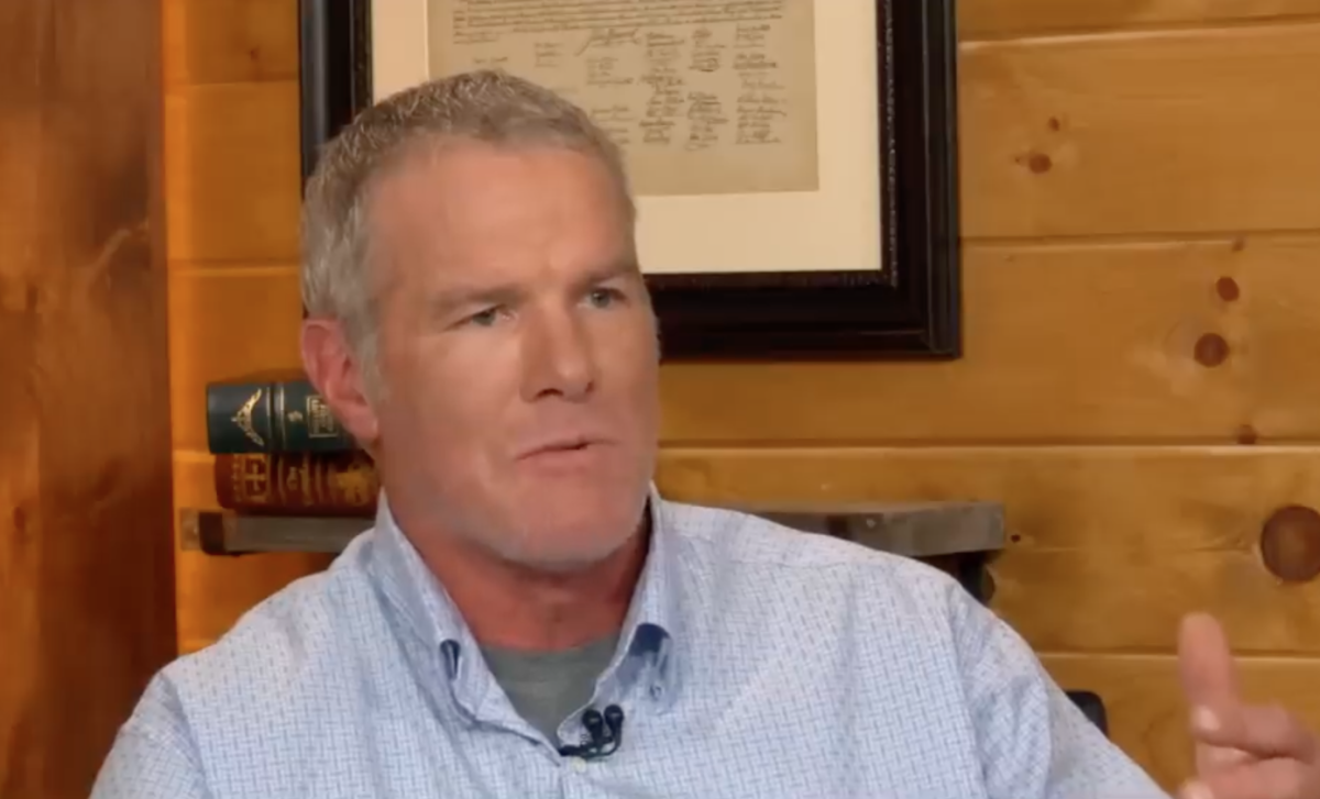 NFL Legend Brett Favre Makes Opinion On Elon Musk Very Clear - The Spun