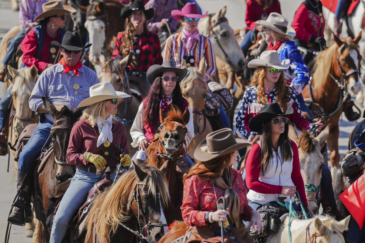 Prayers Pouring In After Rodeo Legend Dies In House Fire - The Spun