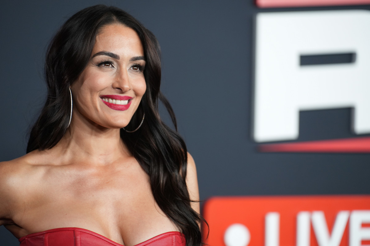 Former Wrestling Star Nikki Bella Goes Viral At The Masters - The Spun