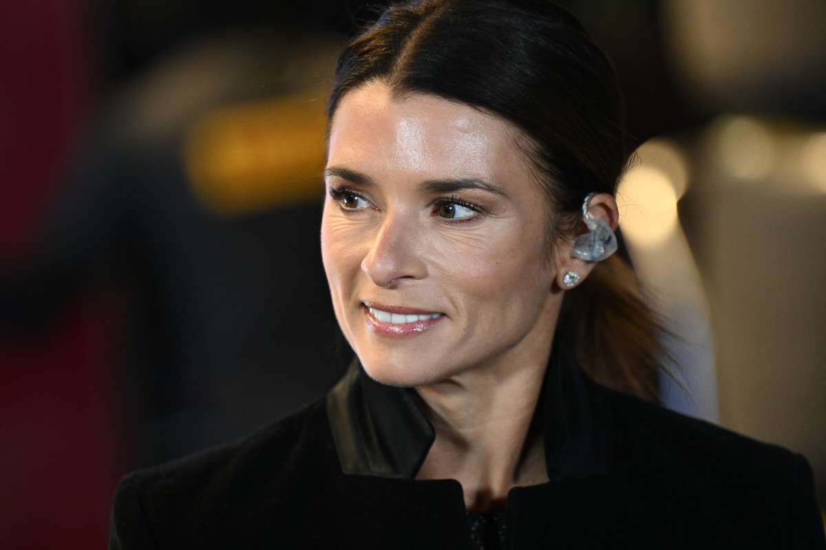 Danica Patrick Doesn't Hold Back On Friend Changing Political Parties ...