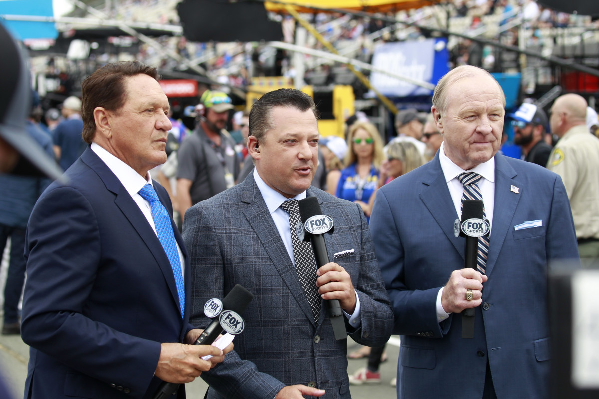 NASCAR Fans Demanding Announcer Change After Vegas Race - The Spun