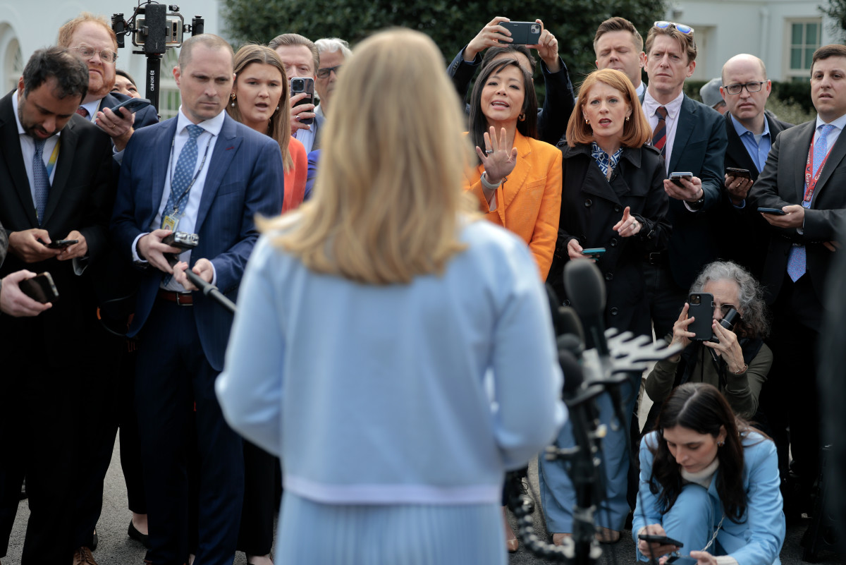 President Trump's Press Secretary Grabs Attention With Leather Pants ...
