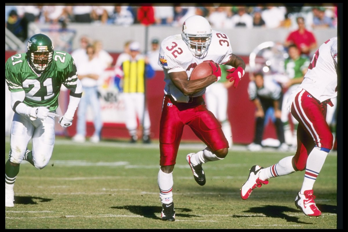 Former NFL Running Back Charged In Dogfighting Bust - The Spun