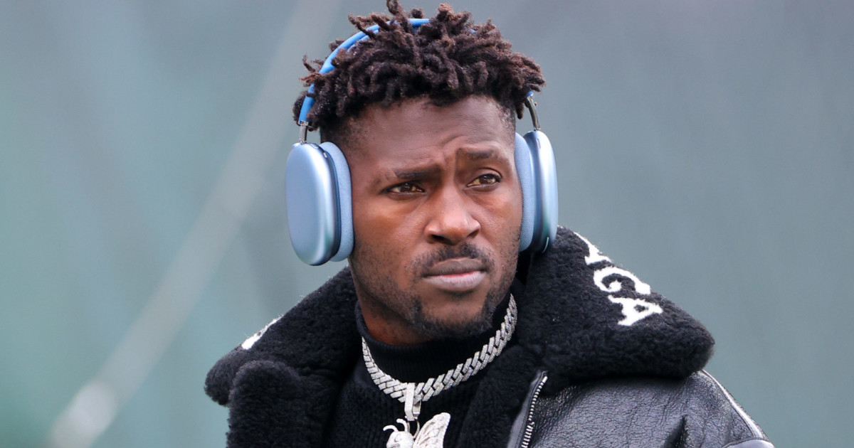 Antonio Brown Accuses Dolphins Coach Mike McDaniel Of Doing Cocaine ...