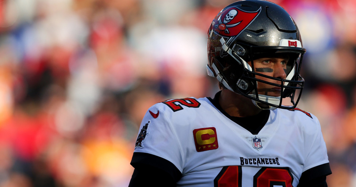 Tom Brady's Dad Blames Media: NFL World Reacts - The Spun