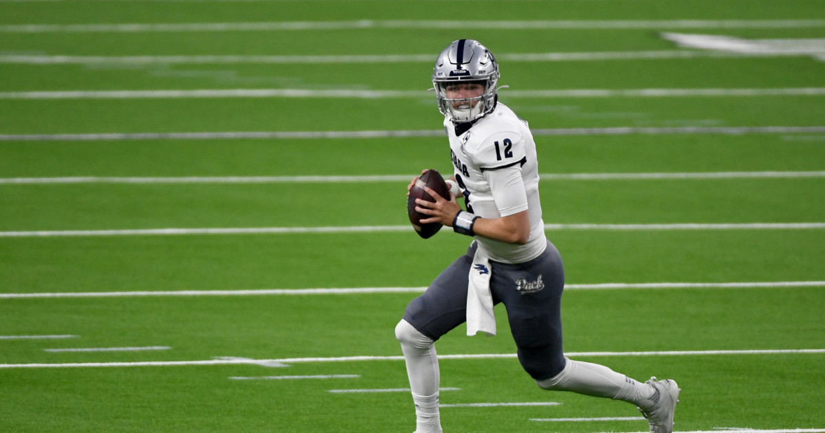 Carson Strong Getting A Big Contract: NFL World Reacts - The Spun