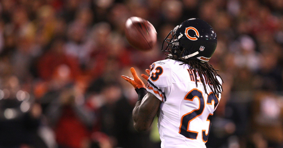 Fans Were Shocked To Learn KR Devin Hester Jr. Has No Relation To Devin ...