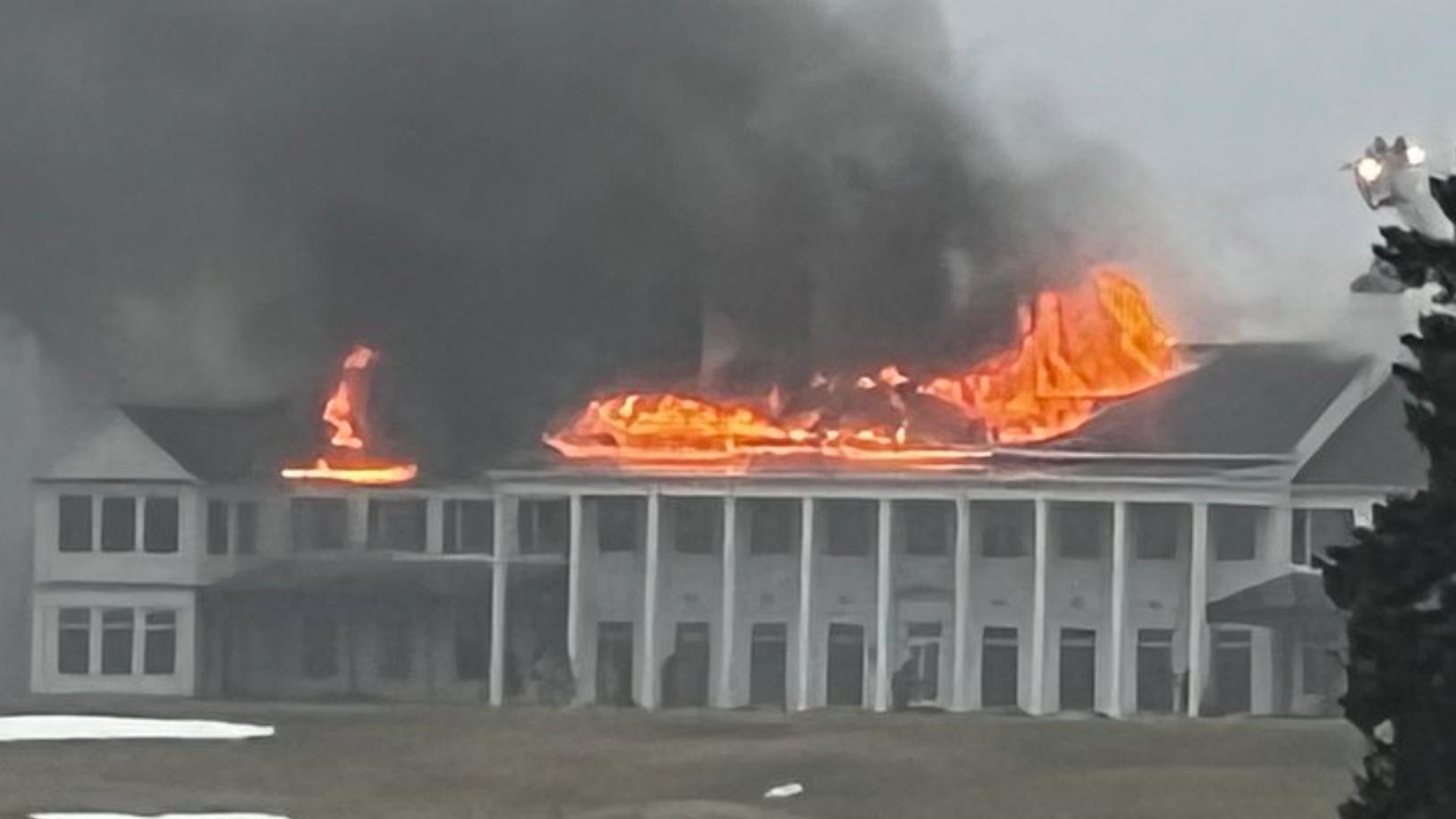 Images Of Oakland Hills Golf Course Fire Are Heartbreaking - The Spun