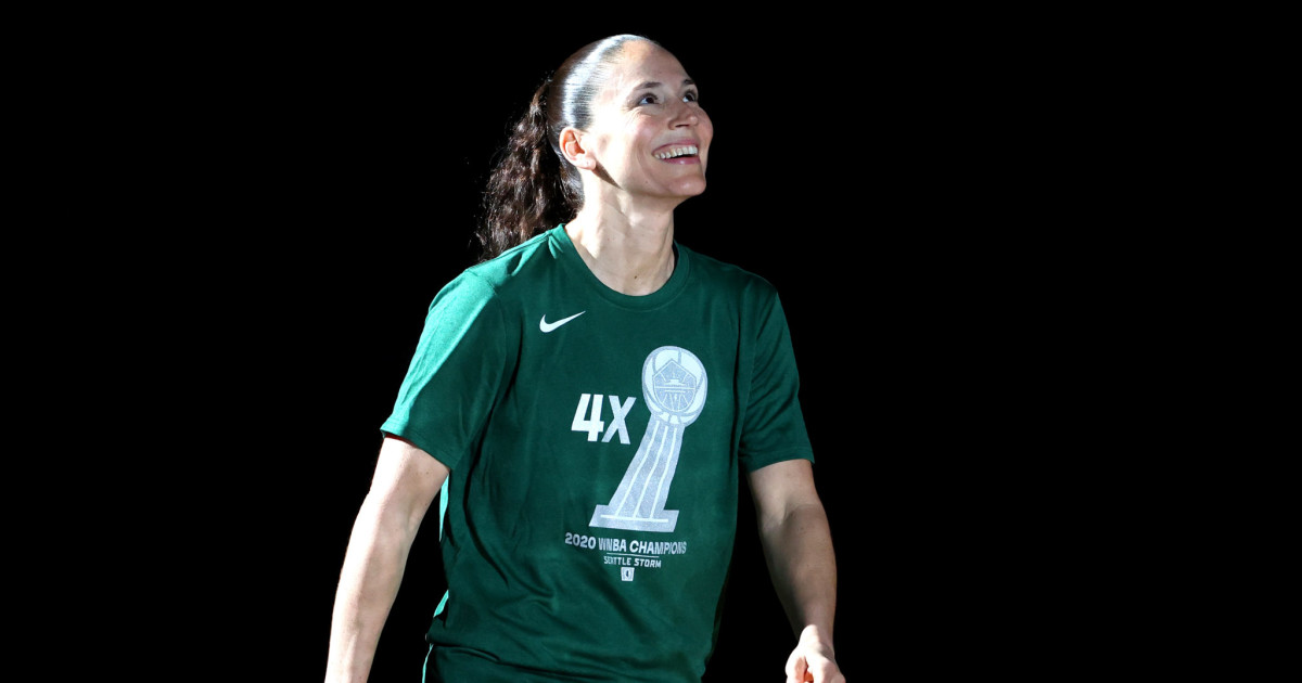 WNBA Legend Sue Bird's Jaw-Dropping Swimsuit Photo - The Spun