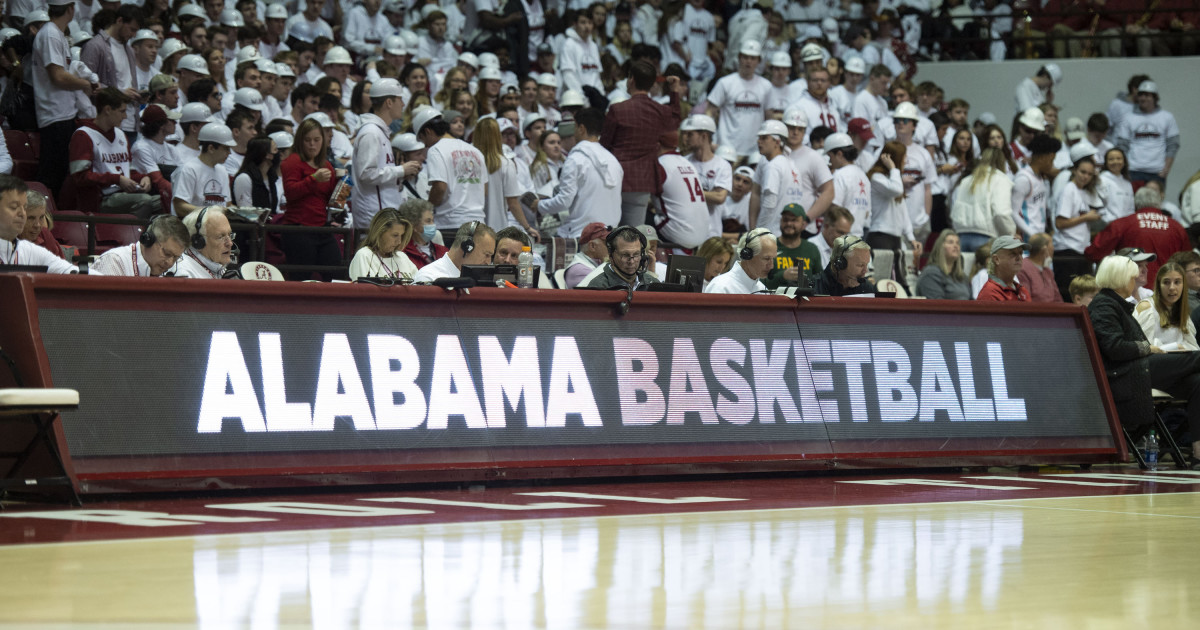 Basketball World Reacts To Alabama's Brandon Miller Decision - The Spun