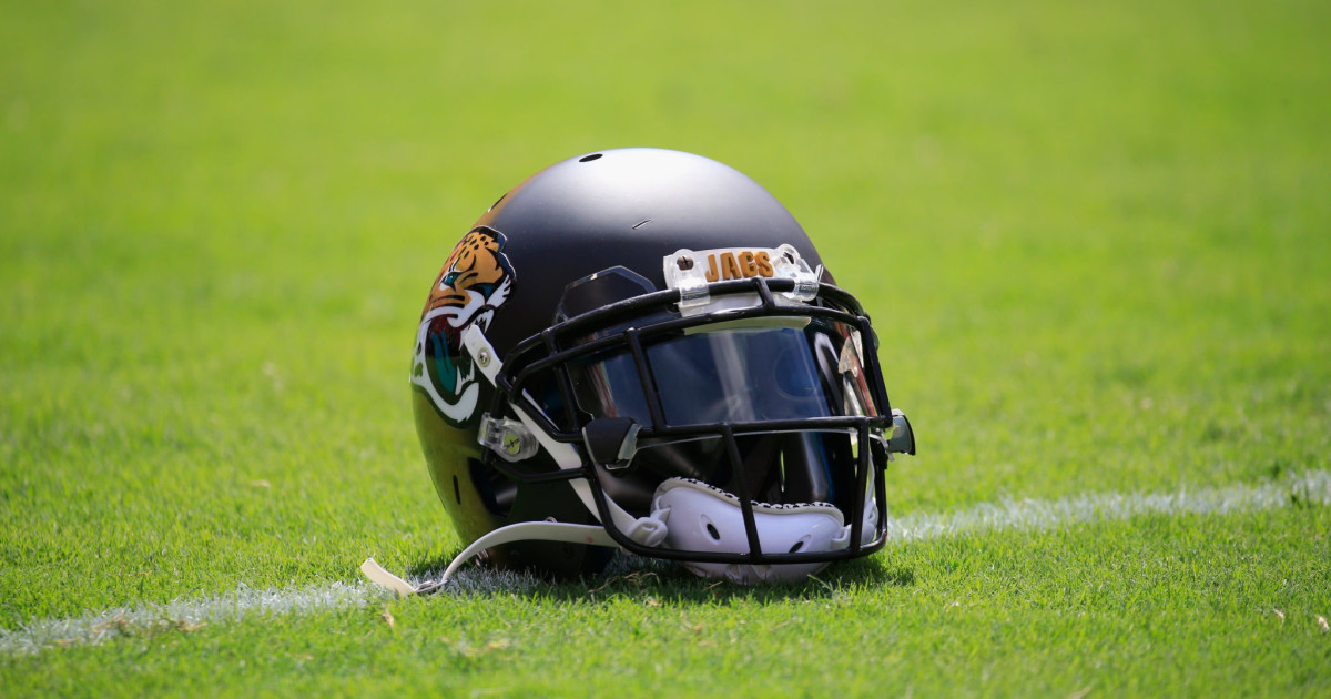 Former Top NFL Draft Pick Arrested On Troubling Charges - The Spun