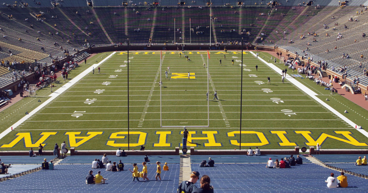 University Of Michigan Announces 'Historic' Concert At The Big House ...