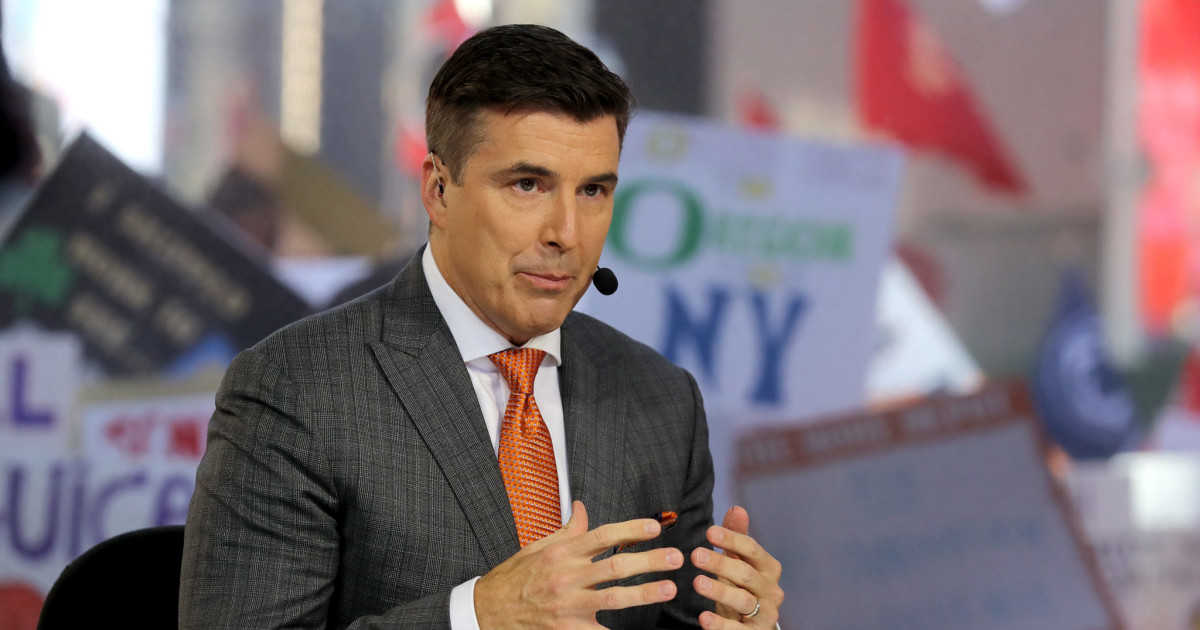 Rece Davis Calls Out 'Egregious' Missed Penalty By College Football ...