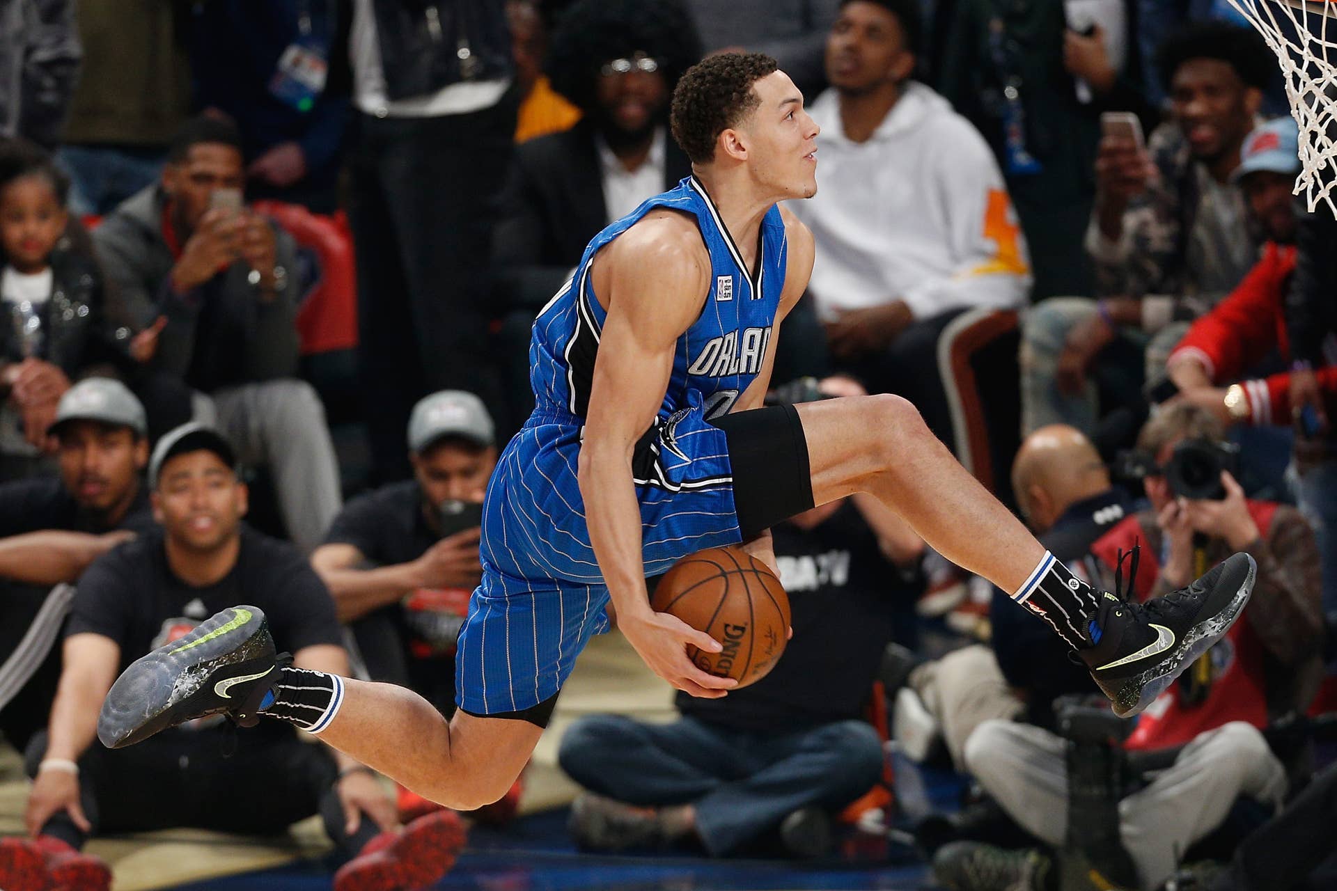 The 5 Best NBA Slam Dunk Contest Participants Of All-Time - The Spun