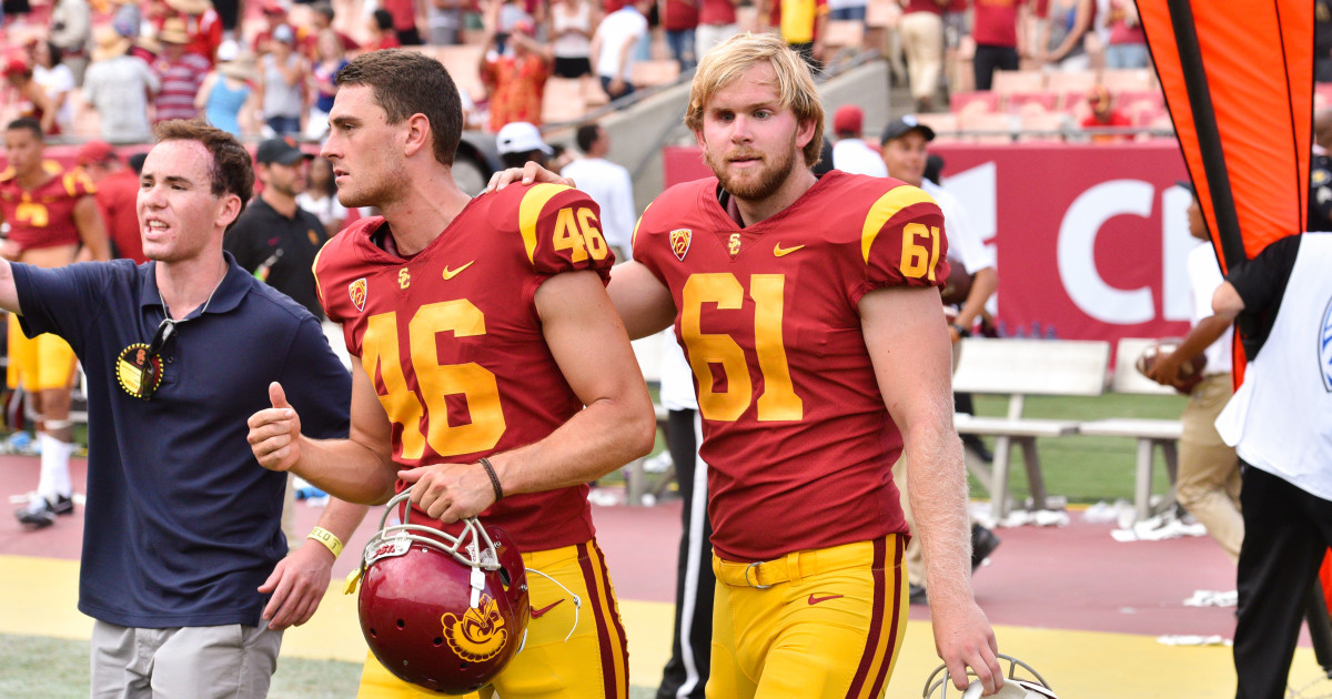 Former Blind USC Football Player Jake Olson Roasts Oregon Fans - The Spun