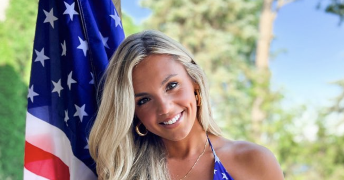 NFL Influencer Annie Agar Turns Heads In American Flag Swimsuit - The Spun