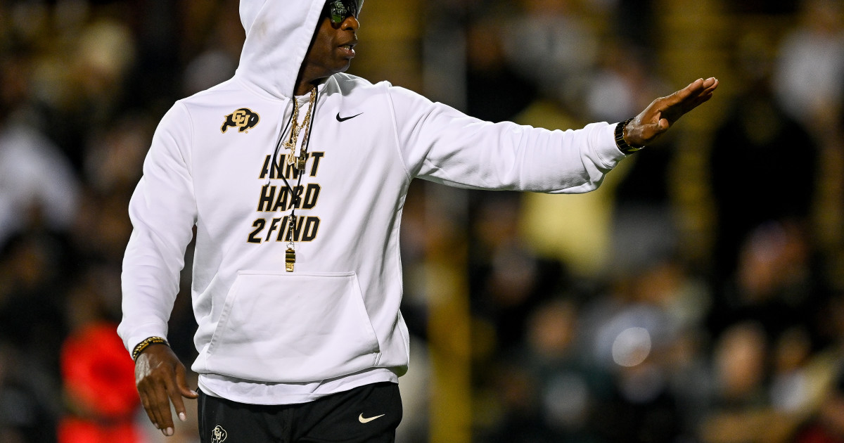 Top Quarterback Recruit De-Commits From Colorado - The Spun