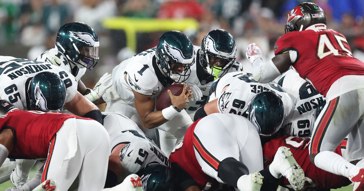 NFL Fans Convinced They Know Which Team Wants 'Tush Push' Banned - The Spun