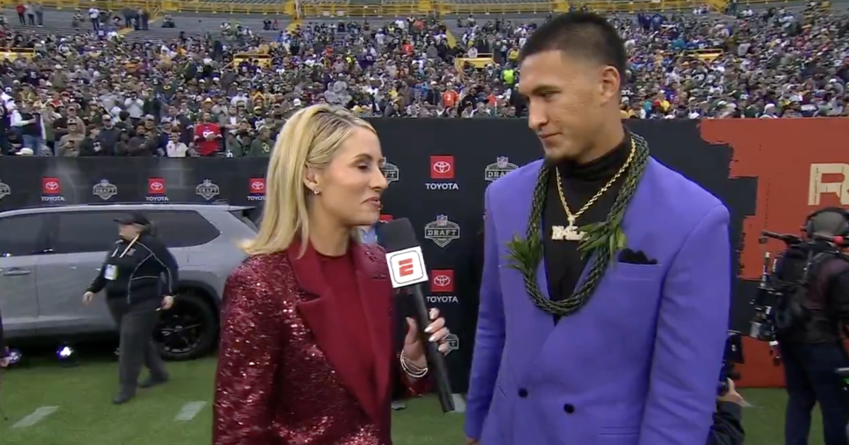 Laura Rutledge Turning Heads With NFL Draft Outfit - The Spun