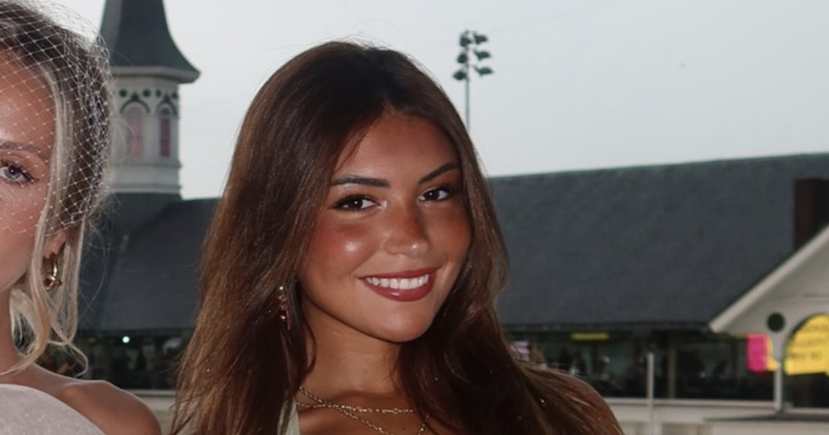 Kentucky Derby Praised For Decision On Woman's 'Inappropriate' Dress - The Spun