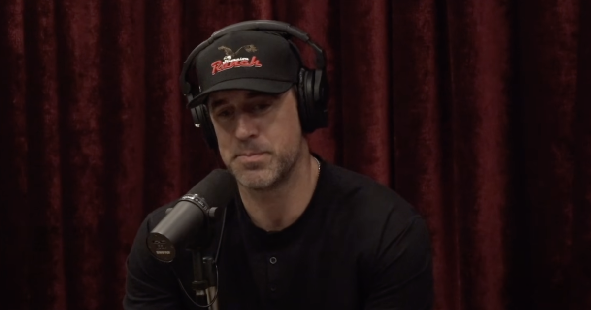 Aaron Rodgers Made Big Personal Announcement On Joe Rogan's Show - The Spun