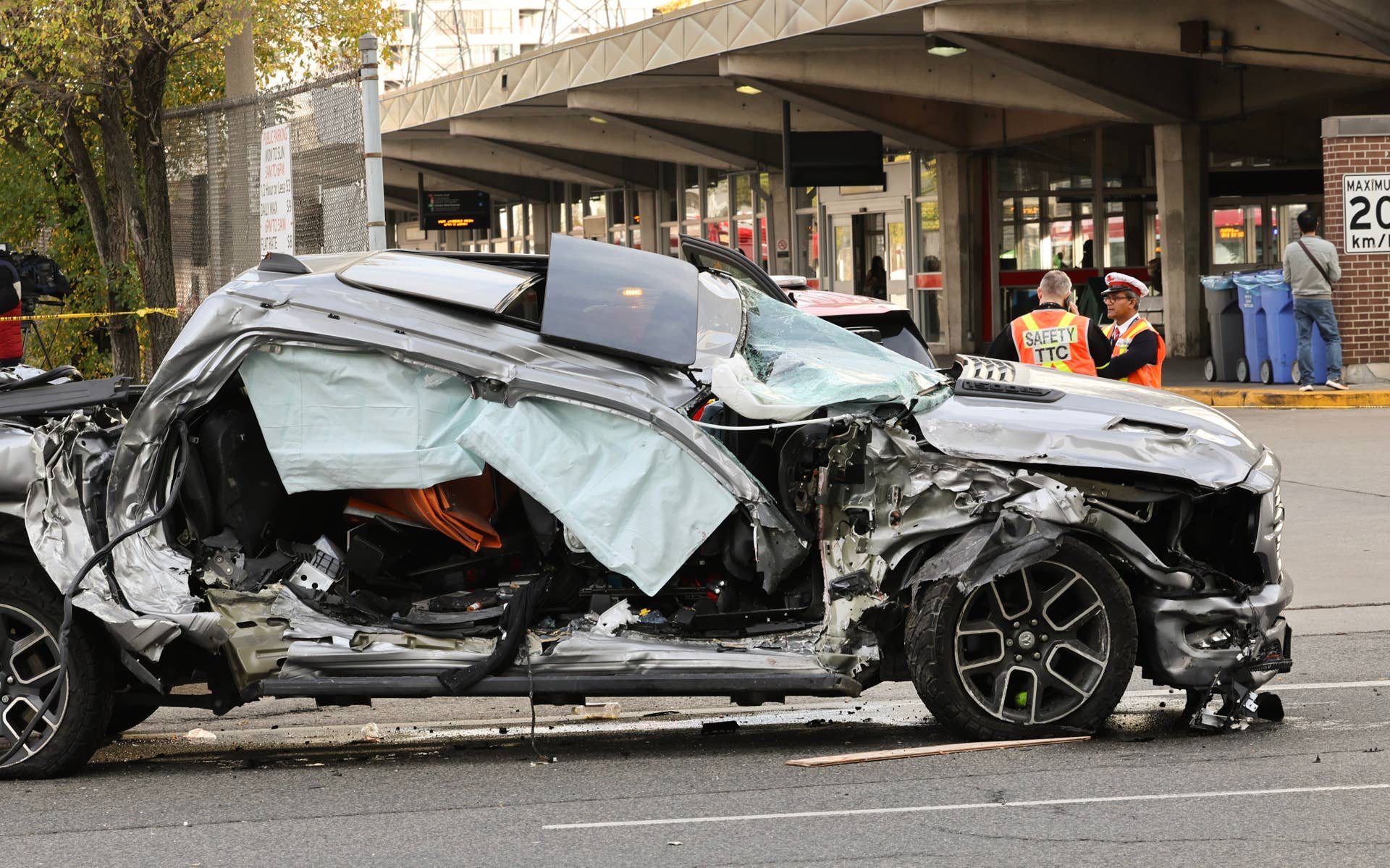 'Beloved' Coach Dead In Horrific Crash At 38 - The Spun