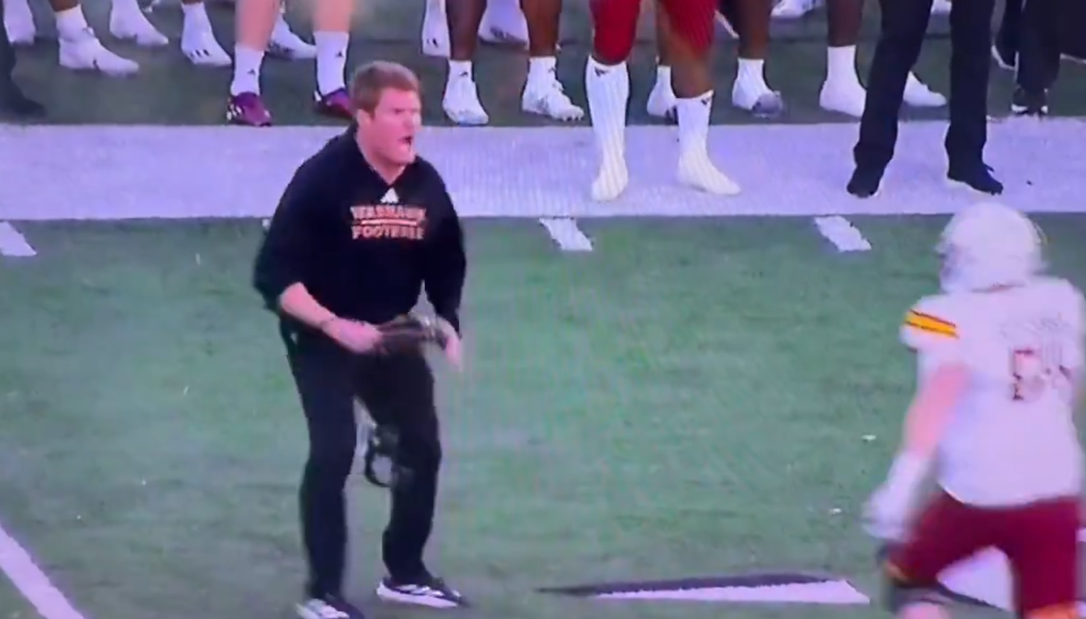 ULM Football Coach Who Melted Down On Sideline Facing Discipline From ...