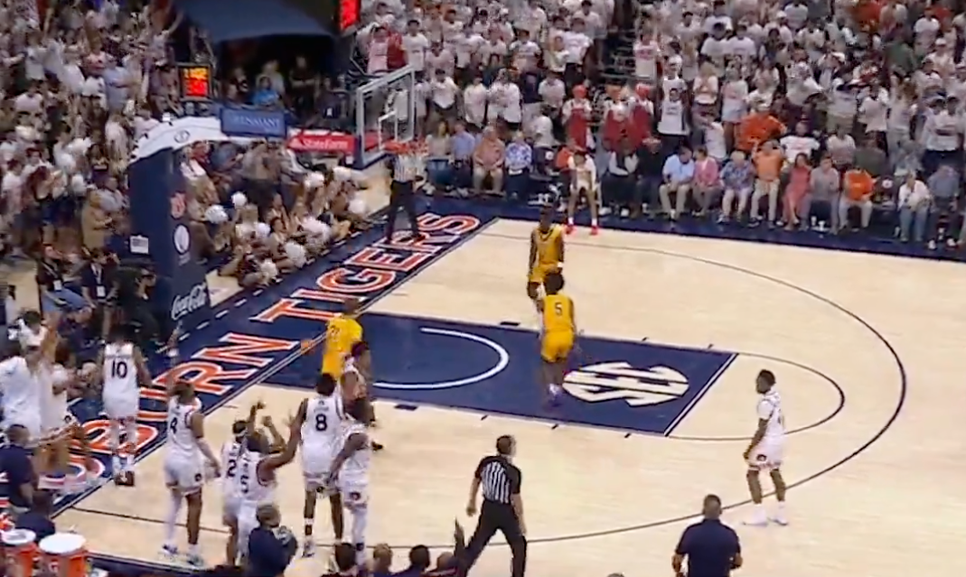 Concerning Video Of Auburn Basketball Player Resurfaces After Airplane ...