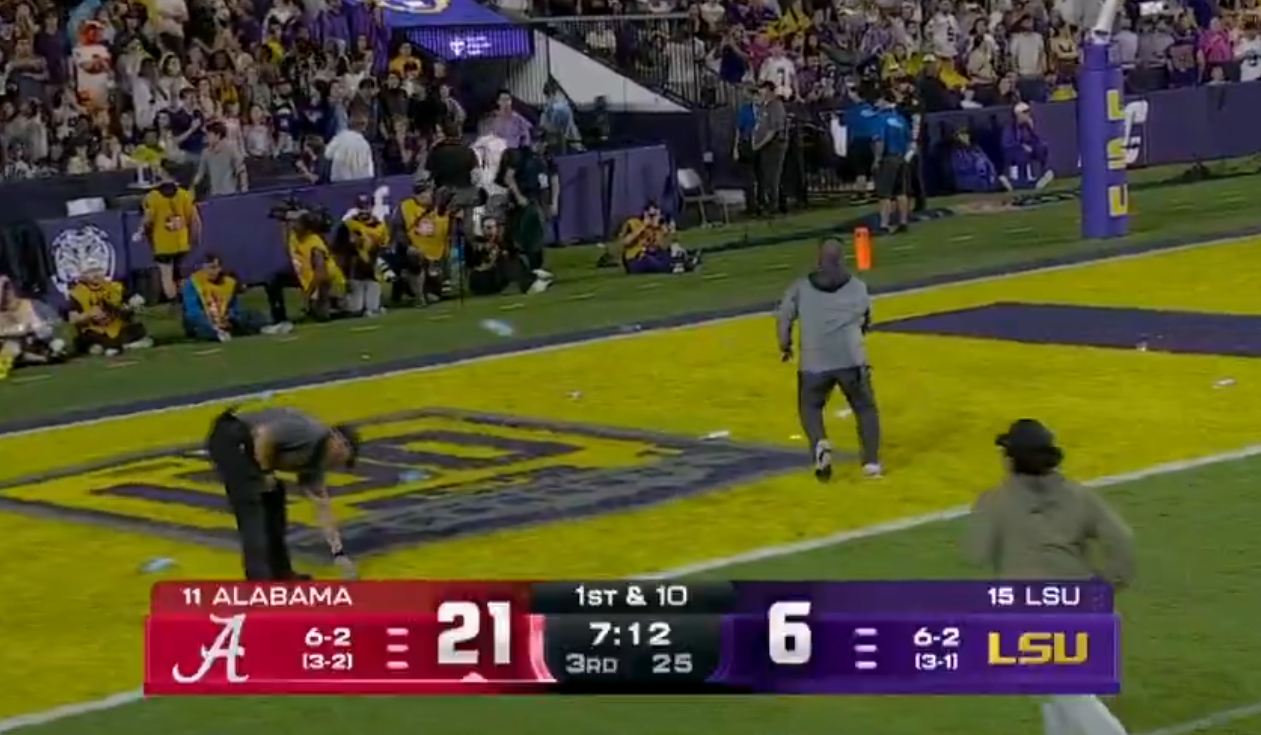 LSU Fans Threw Garbage Onto The Field During Alabama Game - The Spun