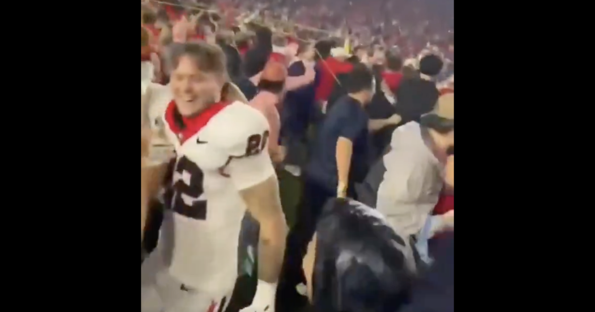 Georgia Football Player Caught Celebrating With Ole Miss Fans During ...