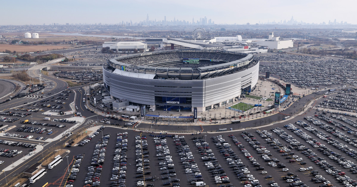 Two NFL Teams Will Probably Lose 'On Purpose' In Week 18 - The Spun