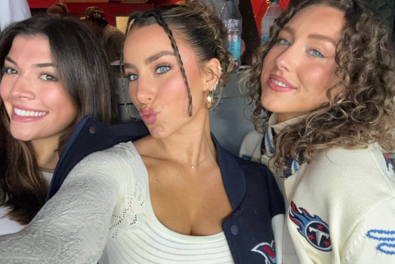 NFL Quarterback's Ex-Girlfriend Watched Him Get Benched Sunday - The Spun