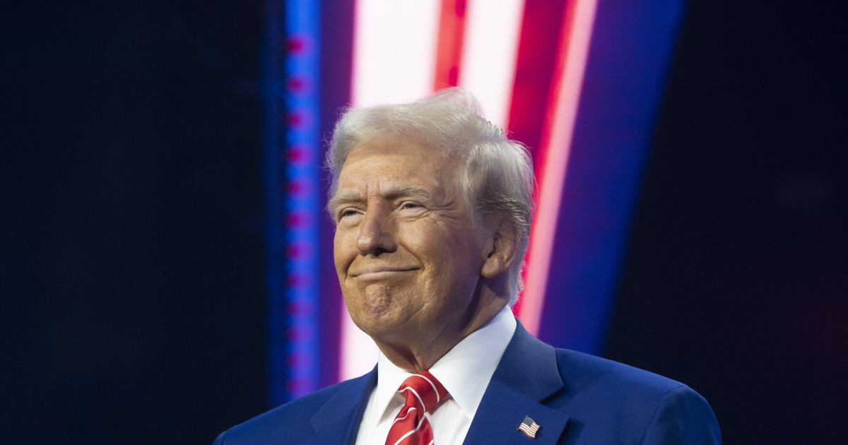 Washington Post Reporter Quits Job Over Donald Trump Support - The Spun