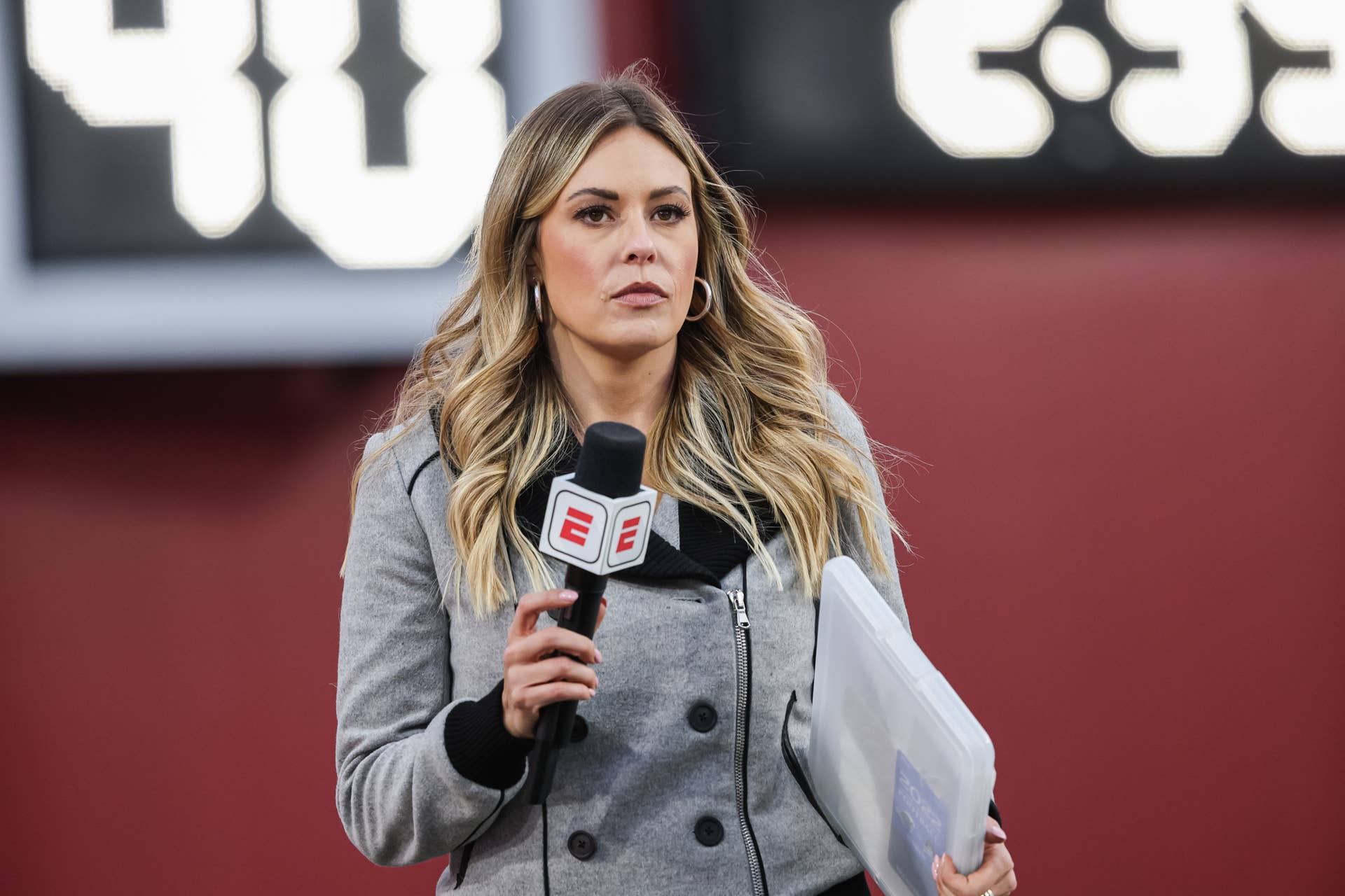 ESPN Sideline Reporter Taylor McGregor Turning Heads On Wednesday - The ...